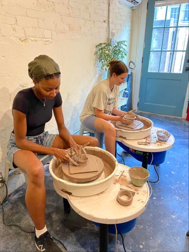 PRIVATE wheel throwing class (2-4 people) - Studio Kusi